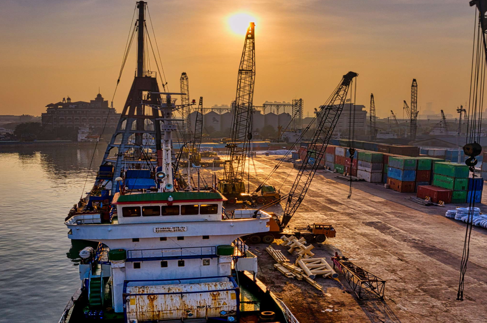 HAMRIYAH PORT – Uniqonics